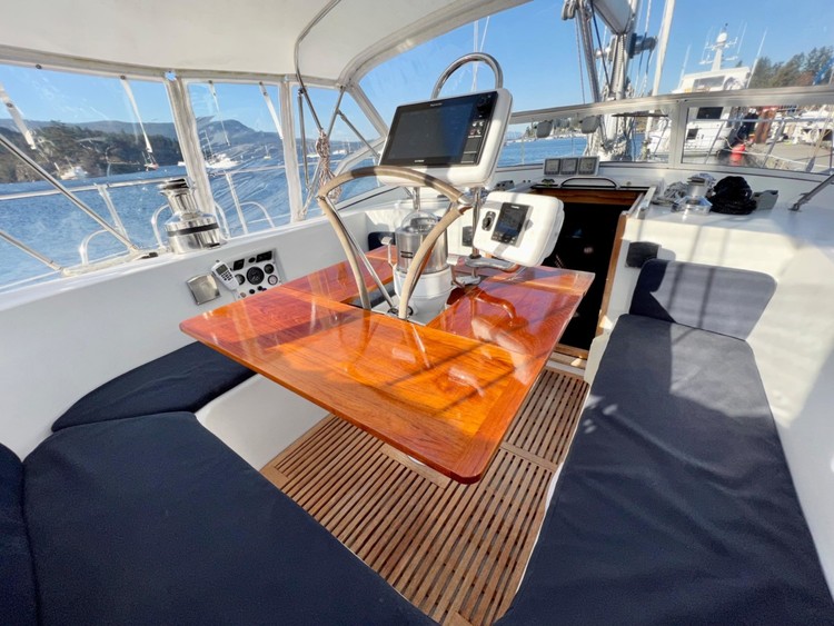 1995 Queenship 46 Sloop / Cutter - Charles David Yachts