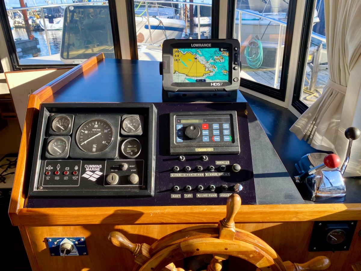 1990 Camano Troll - Charles David Yachts
