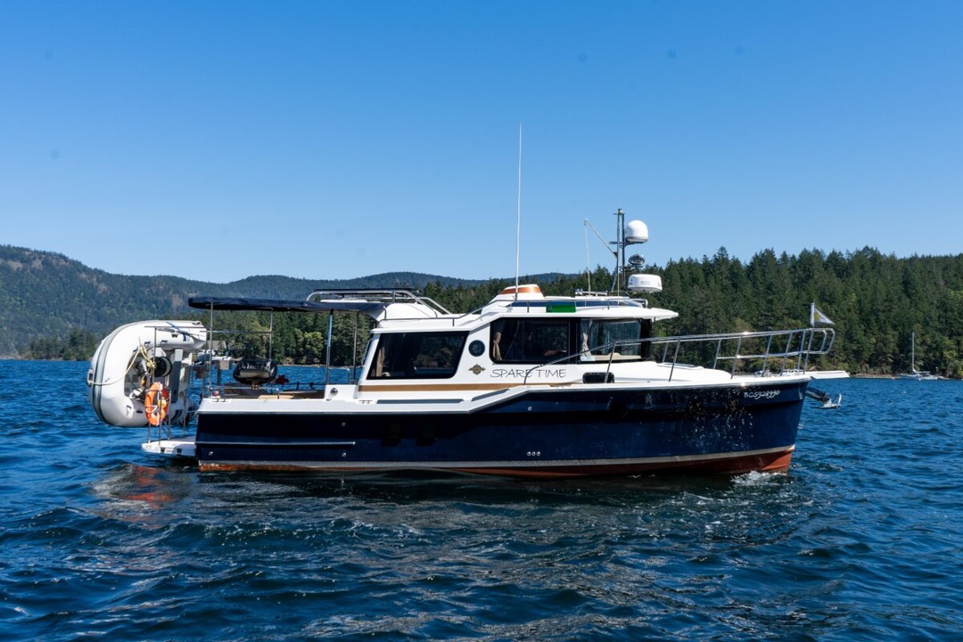 Powerboats - Charles David Yachts