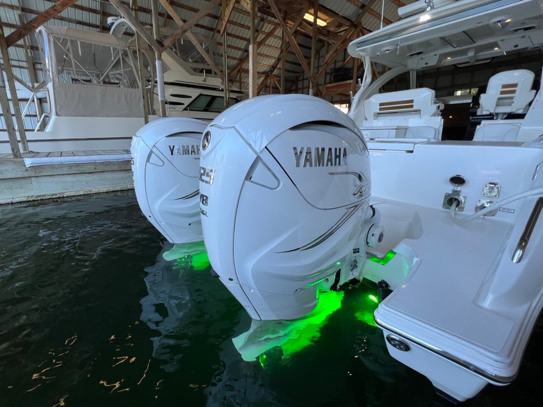 2021 Pursuit OS 355 Offshore - Charles David Yachts