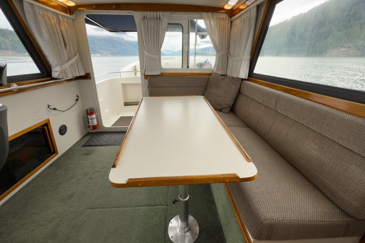 2001 Camano 31 Troll - Charles David Yachts