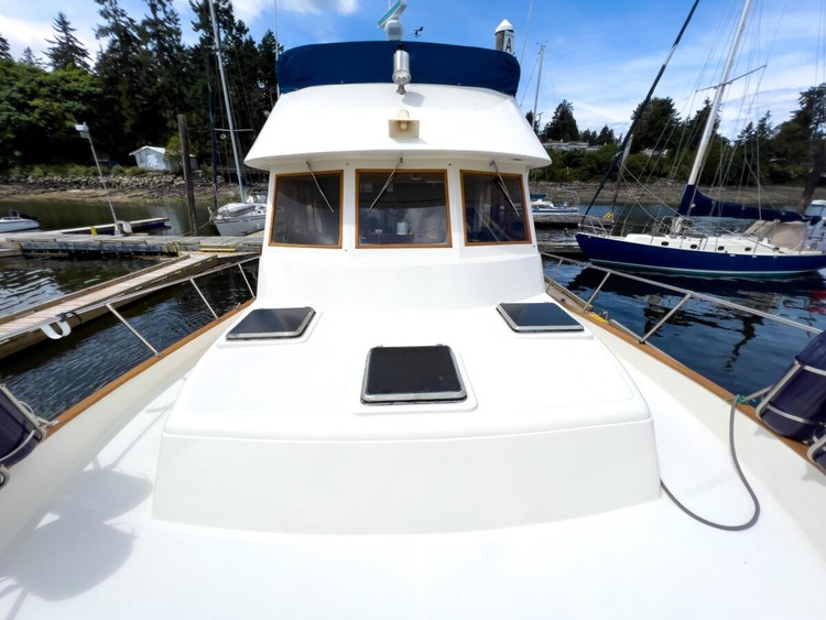 1982 Sea Ranger C&L Pilothouse - Charles David Yachts