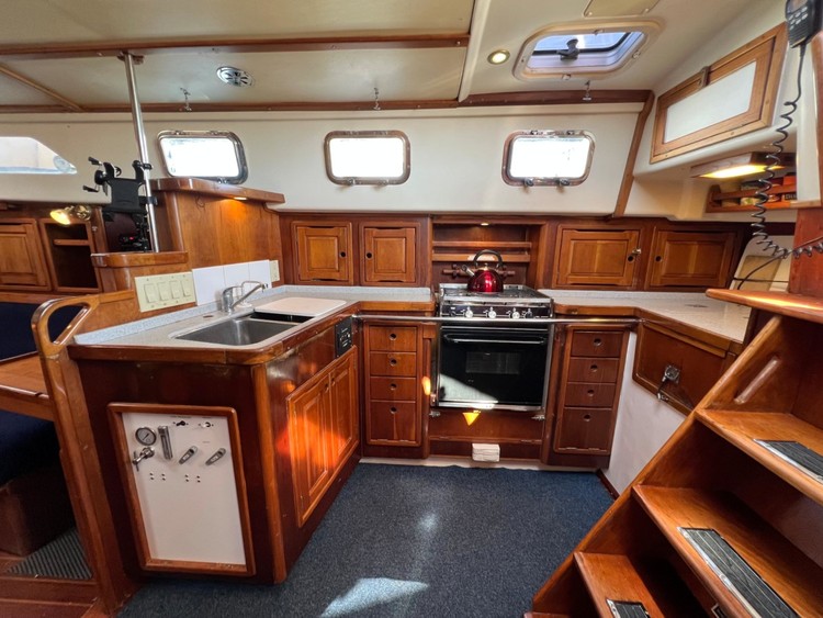 1998 Saga 43 - Charles David Yachts