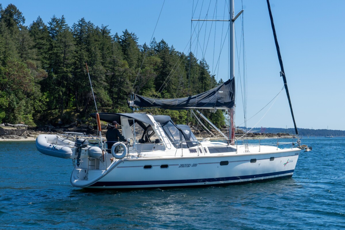 1995 Hunter 430 - Charles David Yachts