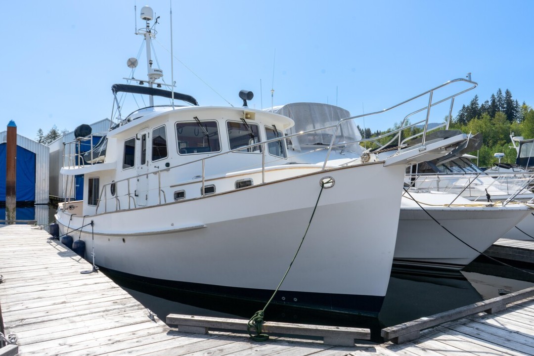 Powerboats - Charles David Yachts