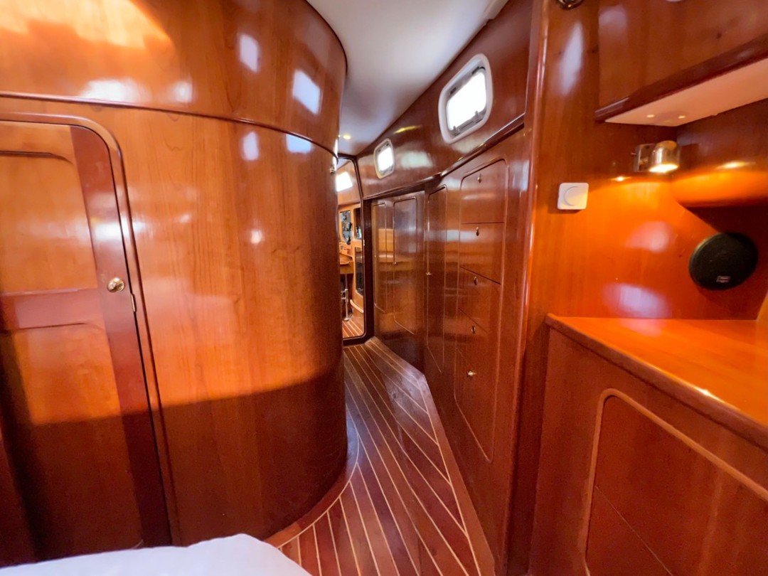 1995 Queenship 46 Sloop / Cutter - Charles David Yachts