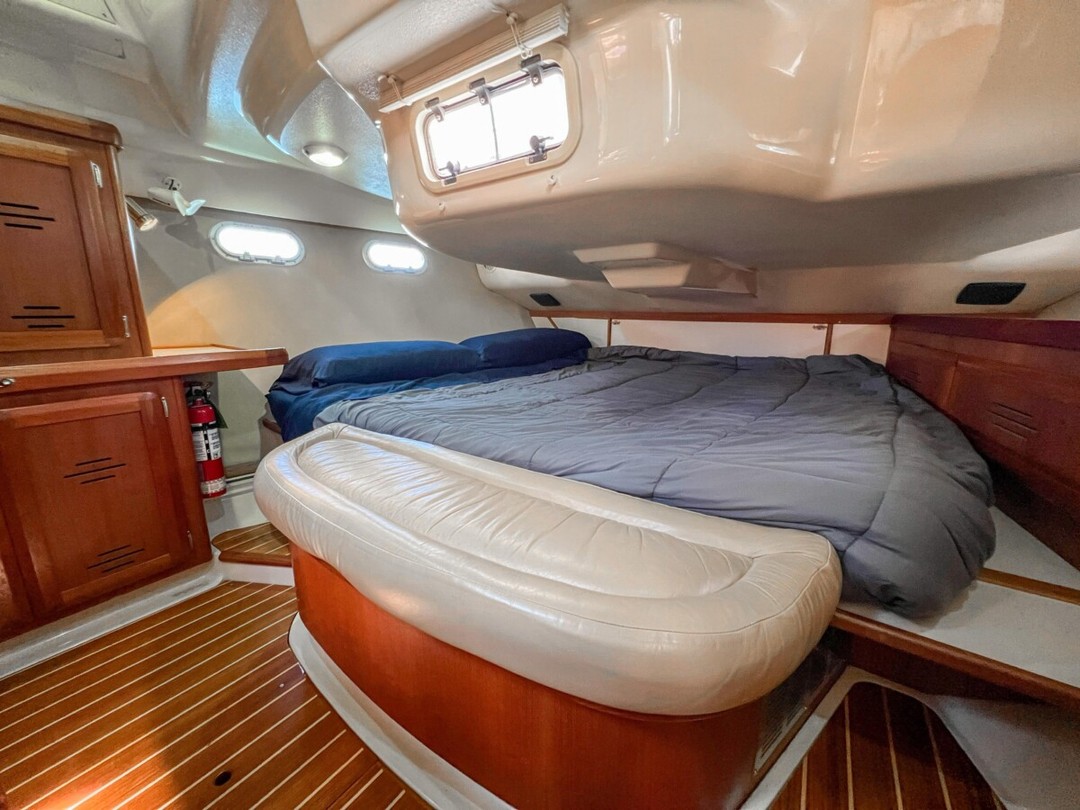 1995 Hunter 430 - Charles David Yachts